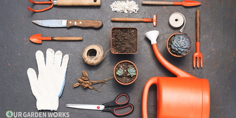 15 Best Gardening Tools Every Beginner Needs (2025)